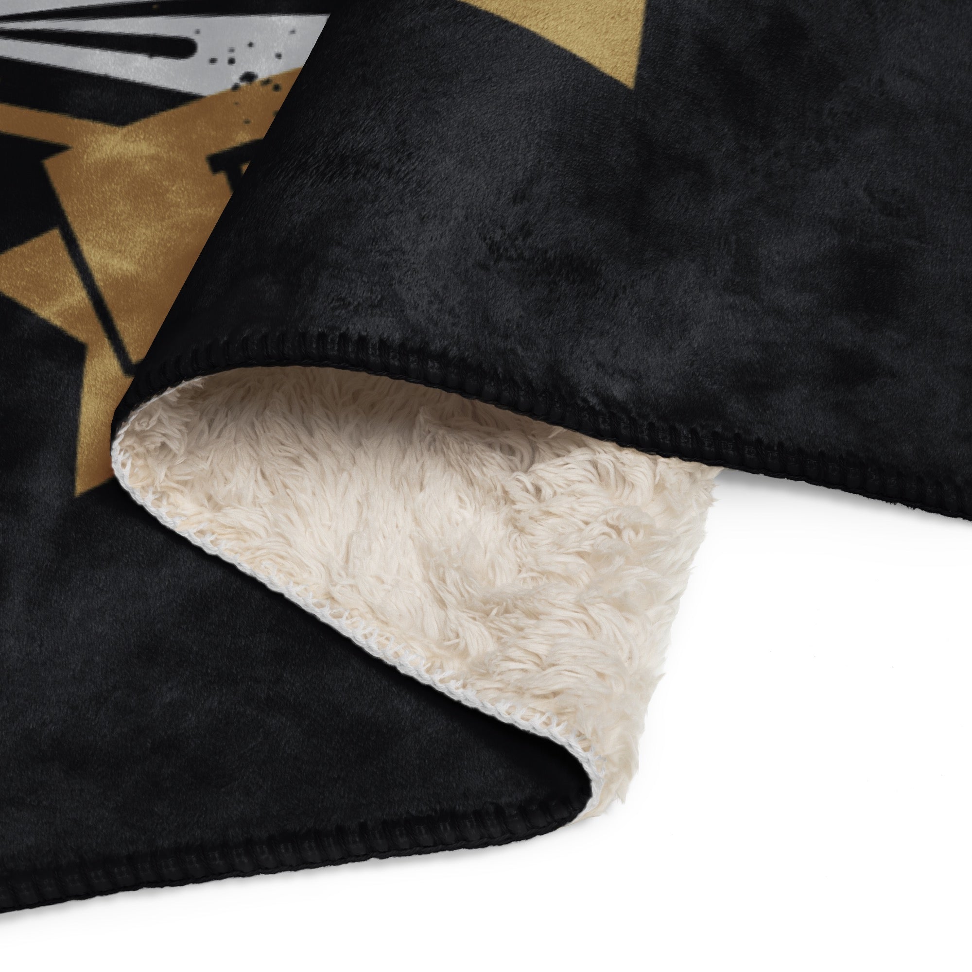 Yellowstone Bunkhouse Premium Sherpa Blanket – Paramount Shop