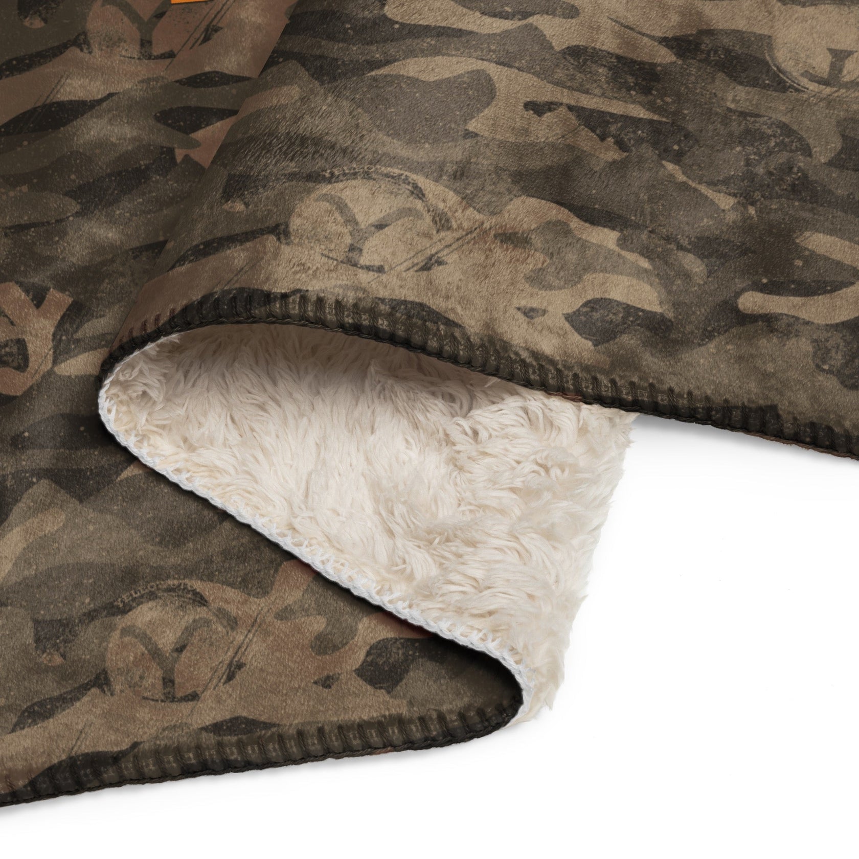 Yellowstone Camo Sherpa Blanket – Paramount Shop