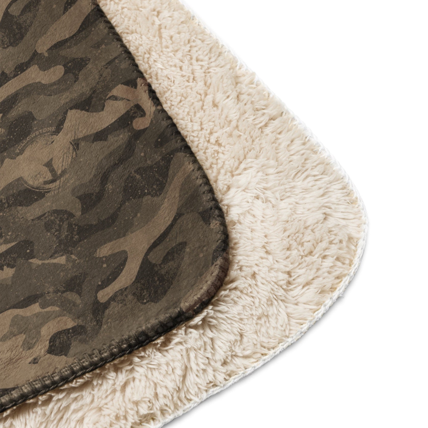 Yellowstone Camo Sherpa Blanket – Paramount Shop